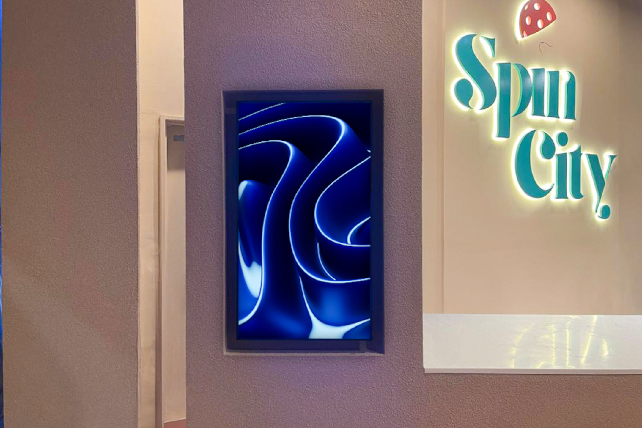 Spin City Courts | VEXO Digital Signage 43"